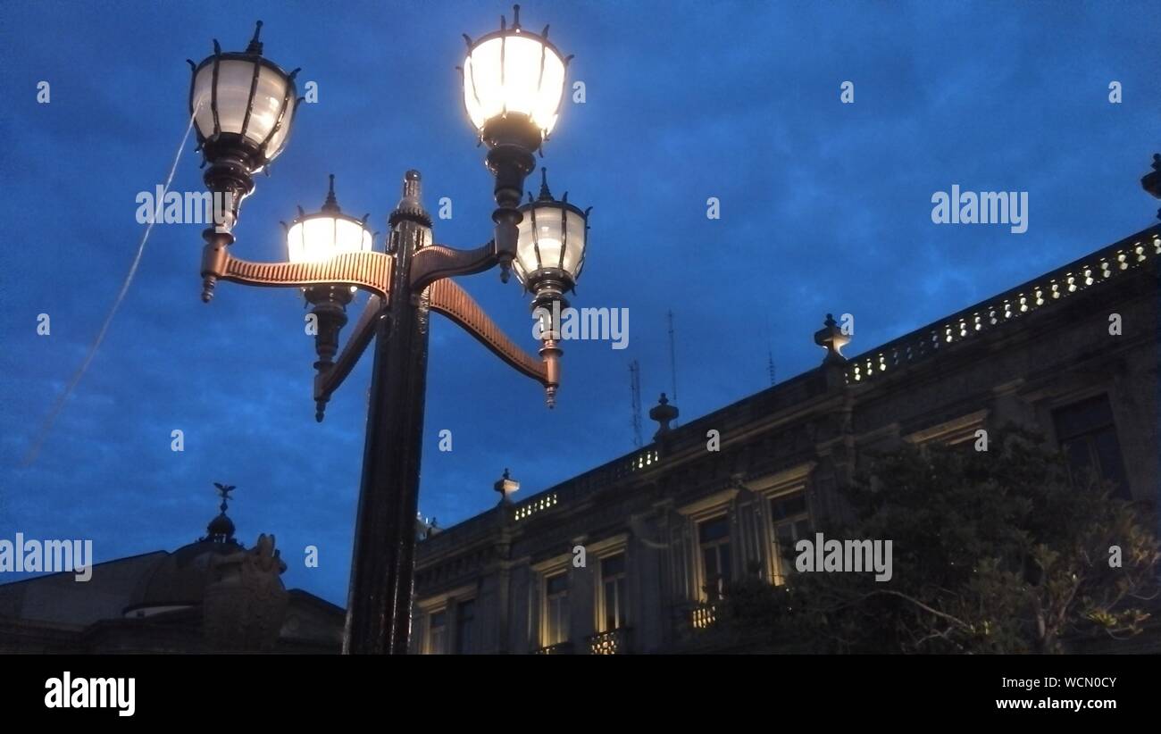 Night time lighting hi-res stock photography and images - Alamy