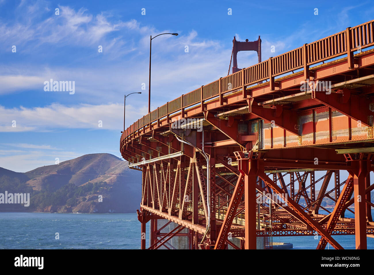 Golden gate bridge close up hi-res stock photography and images - Alamy