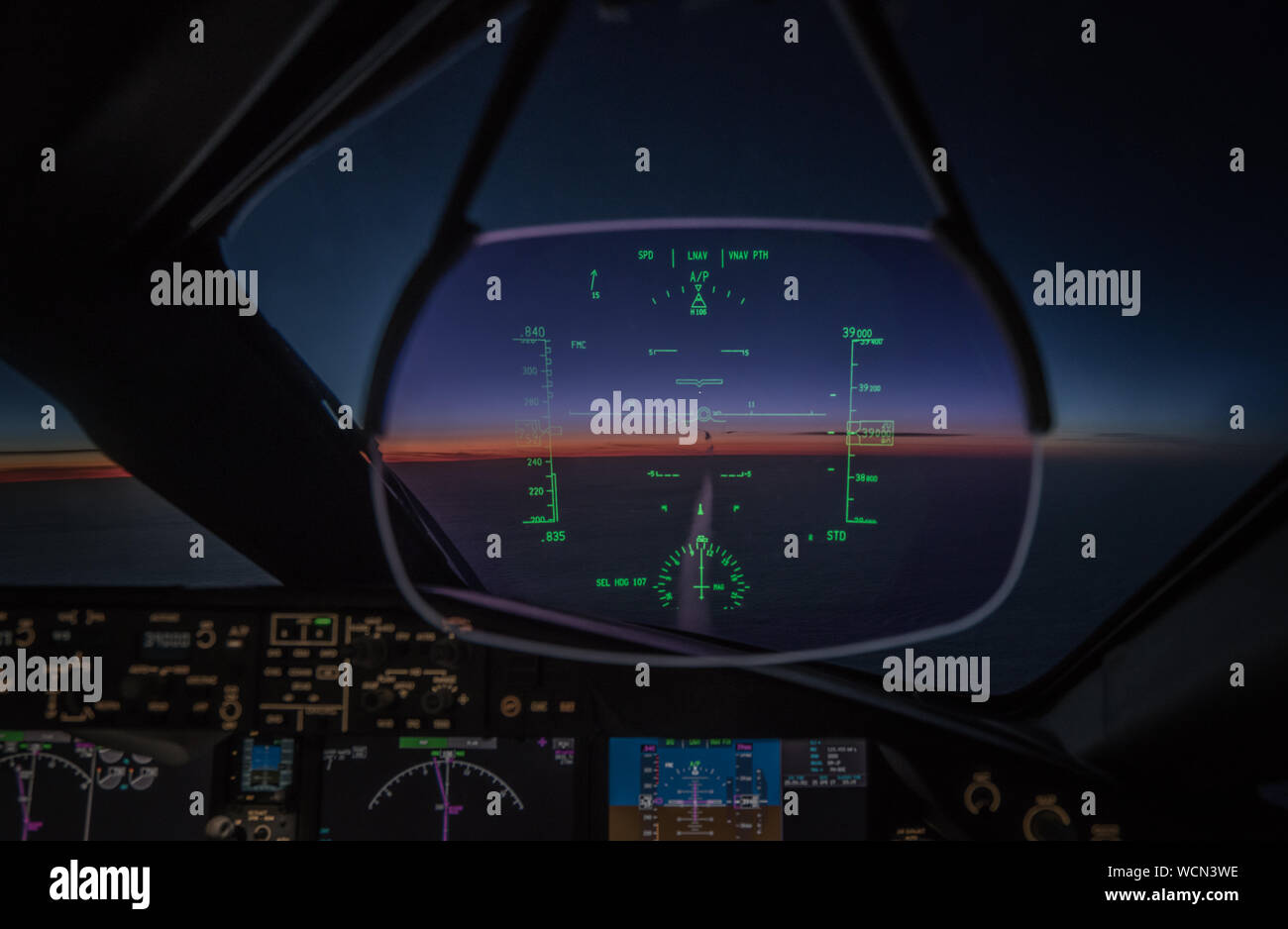 Airplane Cockpit Night Stock Photos & Airplane Cockpit Night Stock ...
