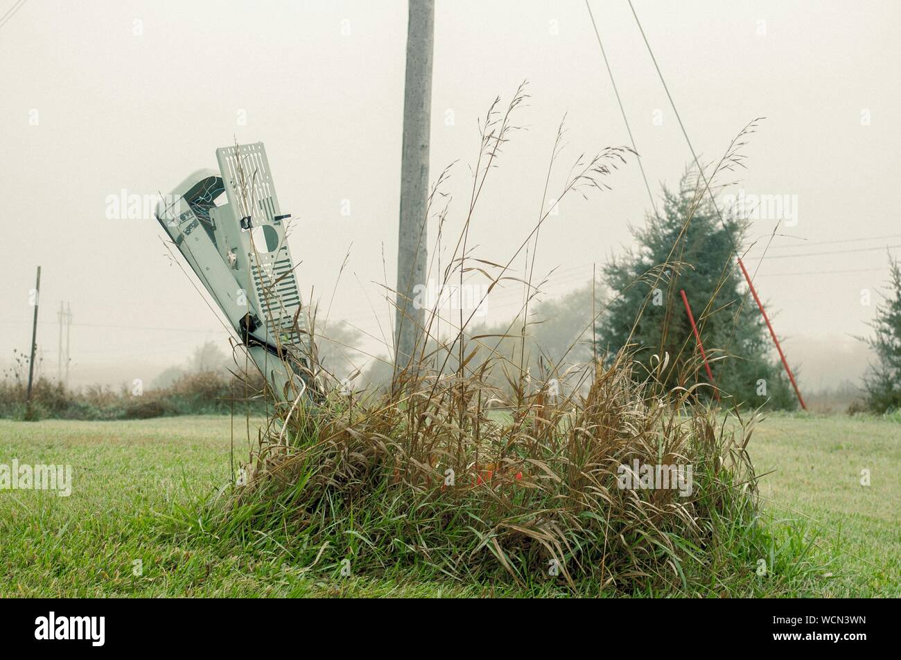 Broken telephone pole hi-res stock photography and images - Alamy