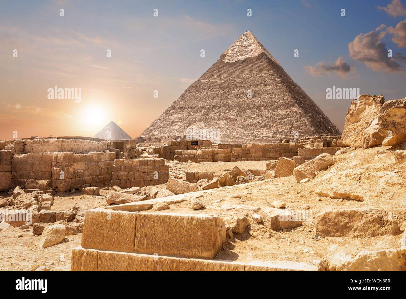 Egypt pyramids beautiful hi-res stock photography and images - Alamy