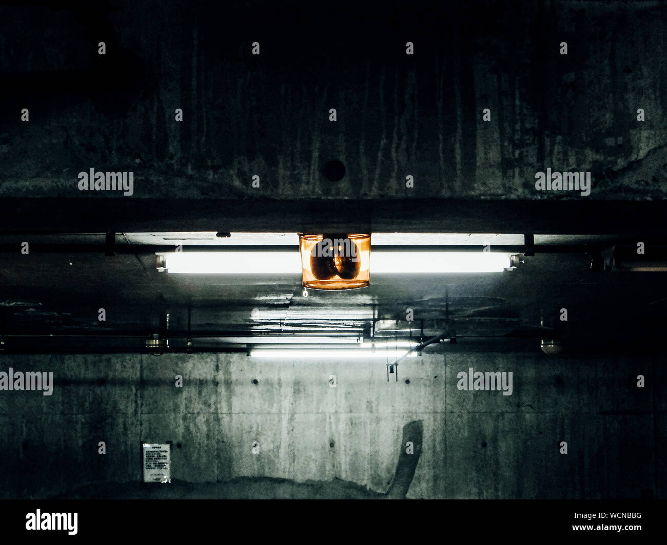 Electric ceiling light hi-res stock photography and images - Alamy