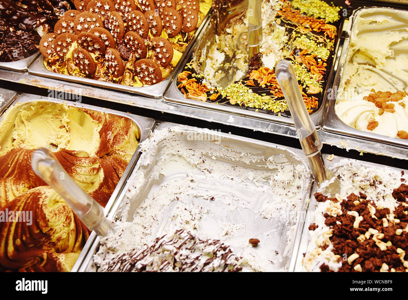 Gelati gelati gelati hi-res stock photography and images - Alamy