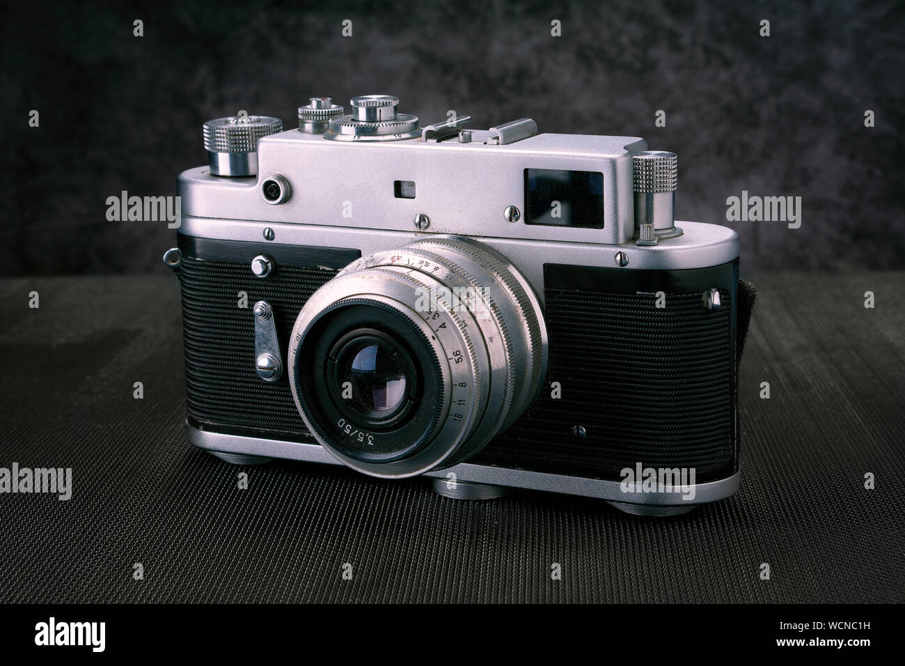 36mm lens hi-res stock photography and images - Alamy