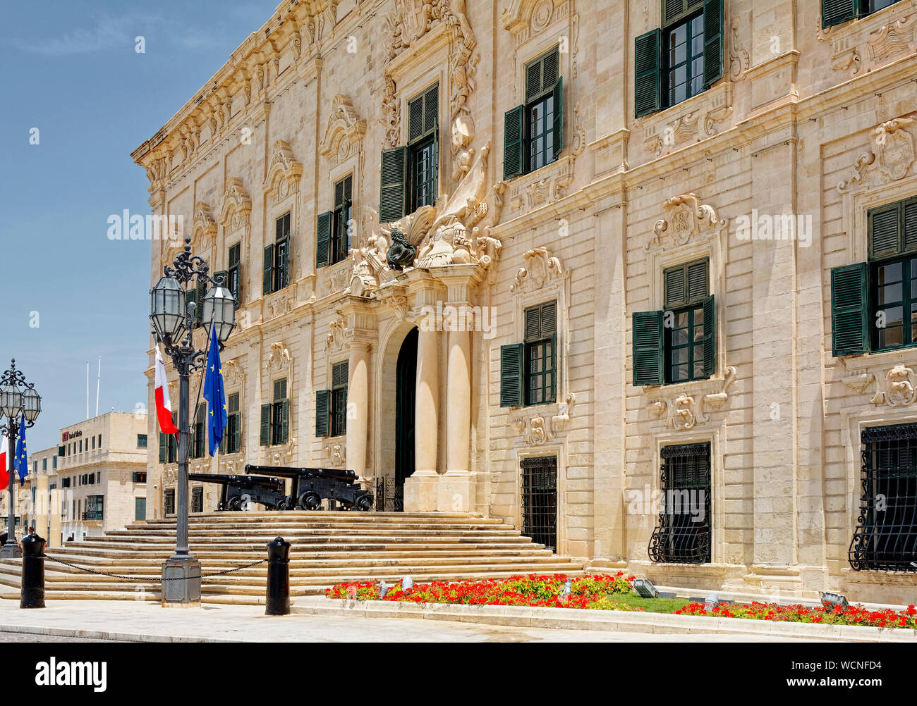 Limestone building hi-res stock photography and images - Alamy
