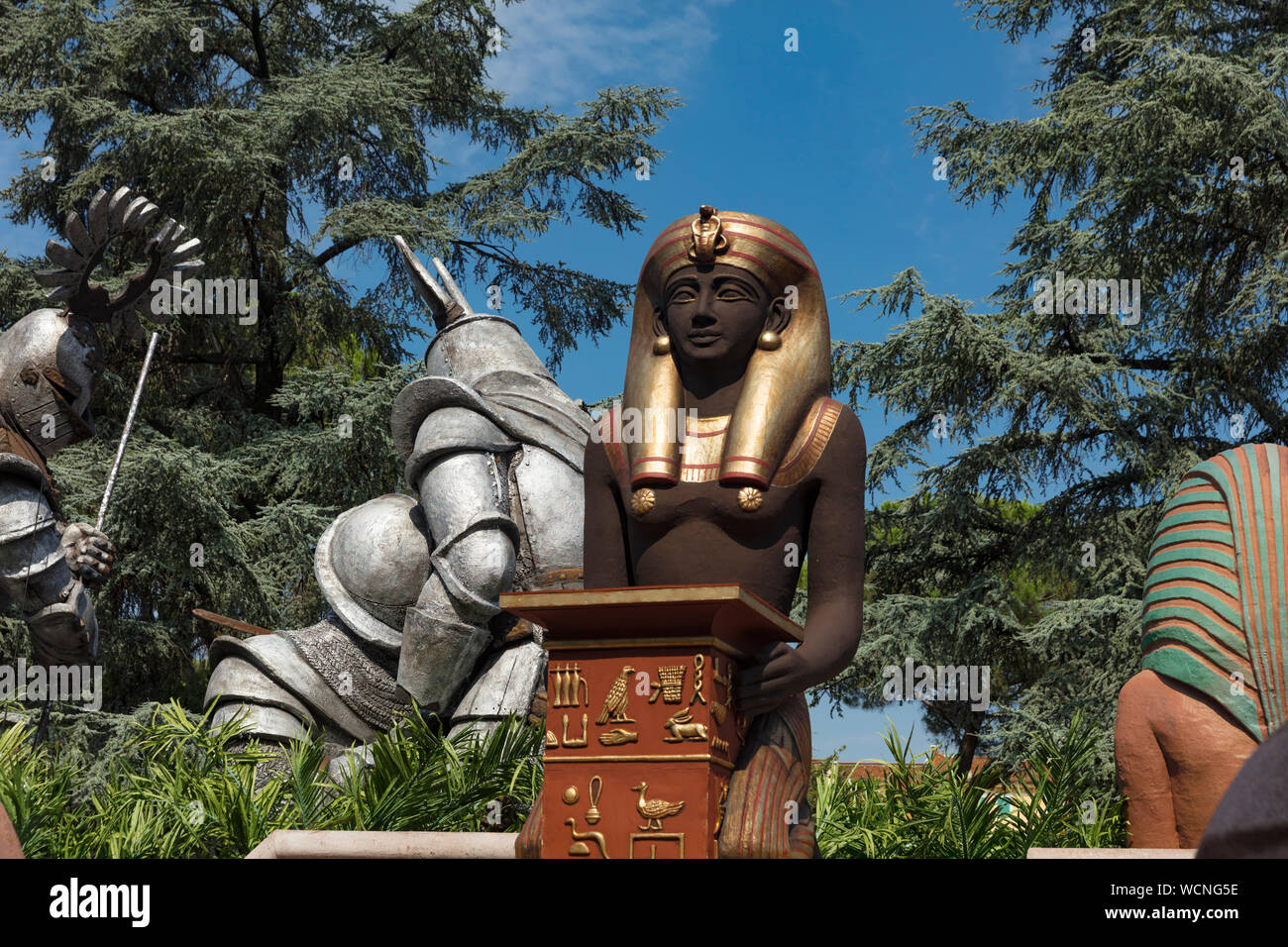 Verona opera festival props hi-res stock photography and images - Alamy