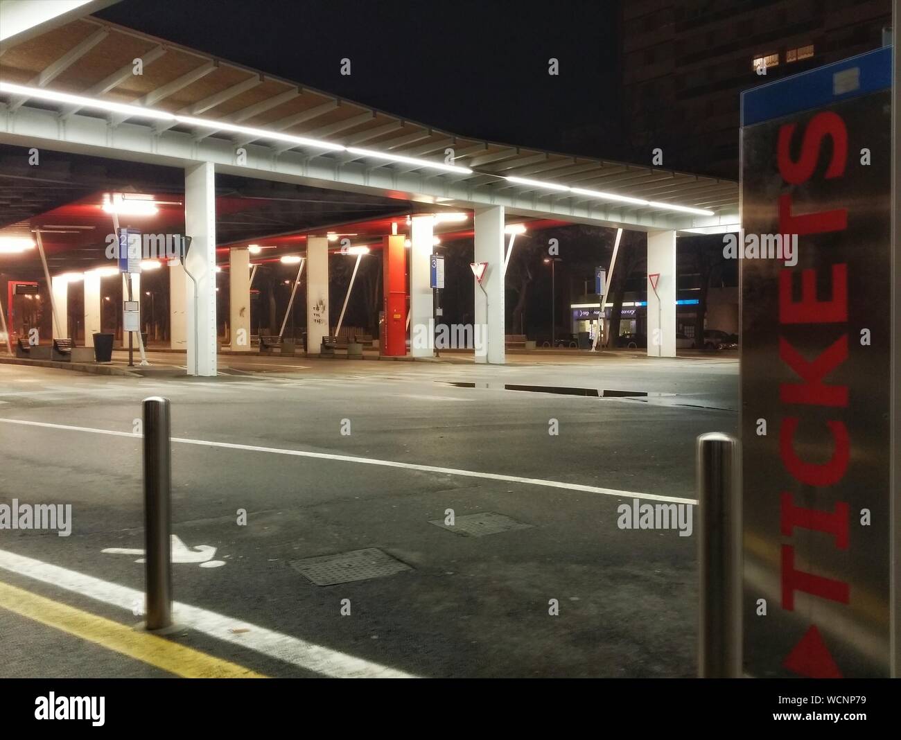 Sign of toll booth hi-res stock photography and images - Alamy