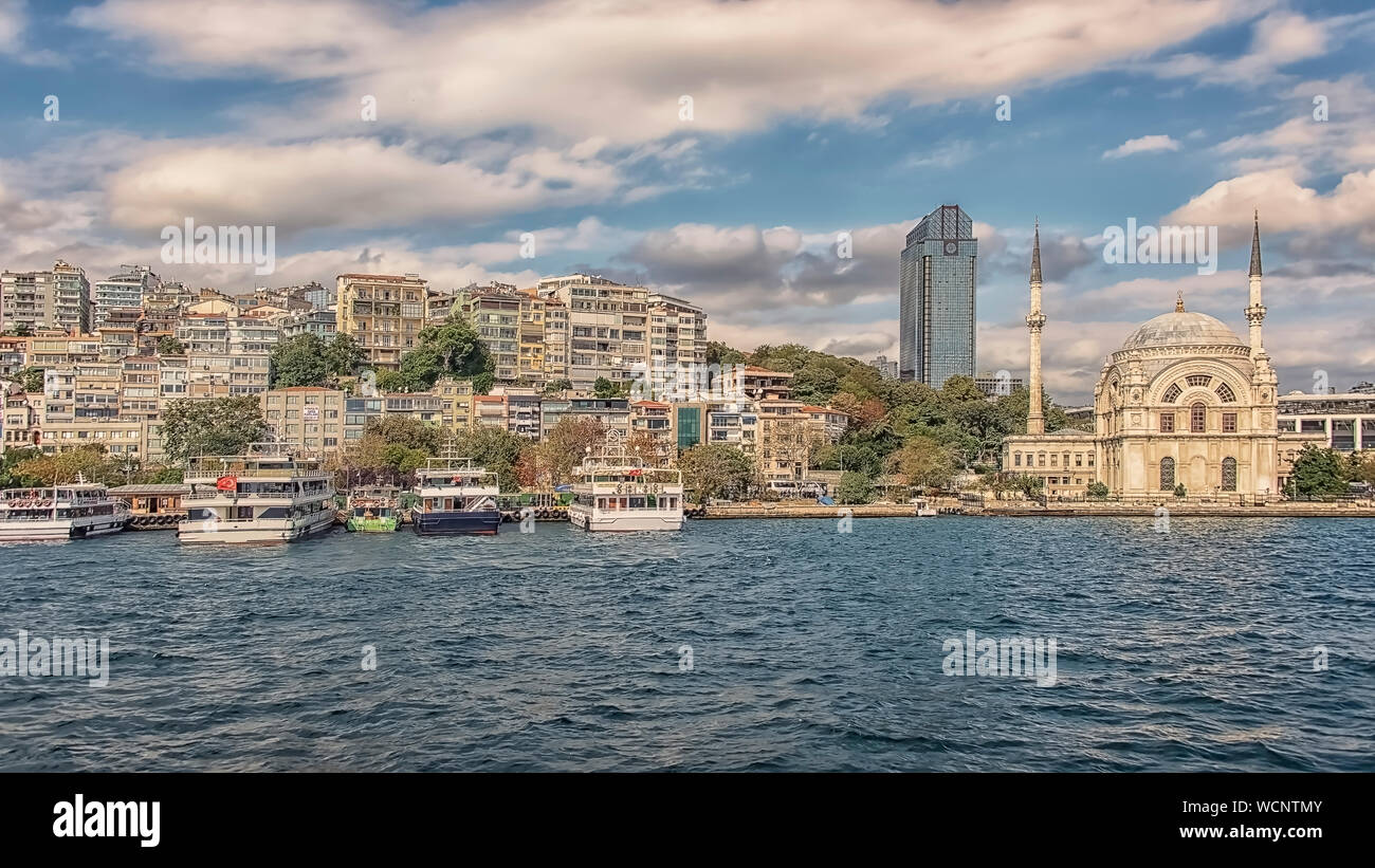 Istanbul city tourist hi-res stock photography and images - Alamy