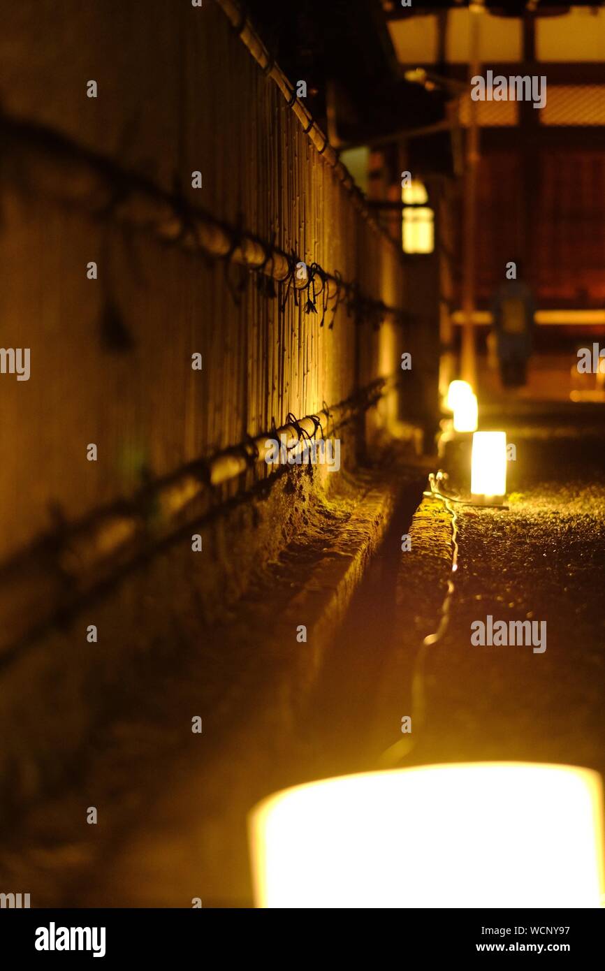 Temple lights hi-res stock photography and images - Alamy