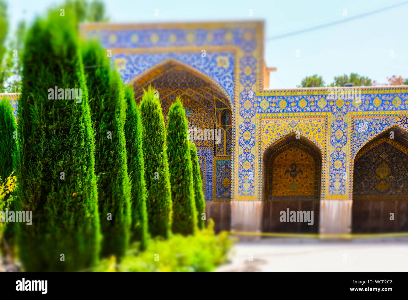 Mosque and garden Stock Photo - Alamy