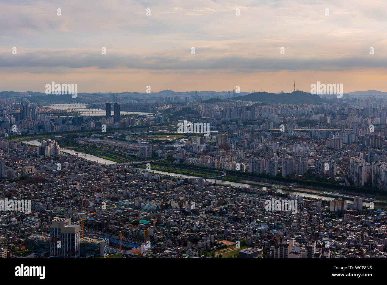 Sunset korea timelapse hi-res stock photography and images - Alamy