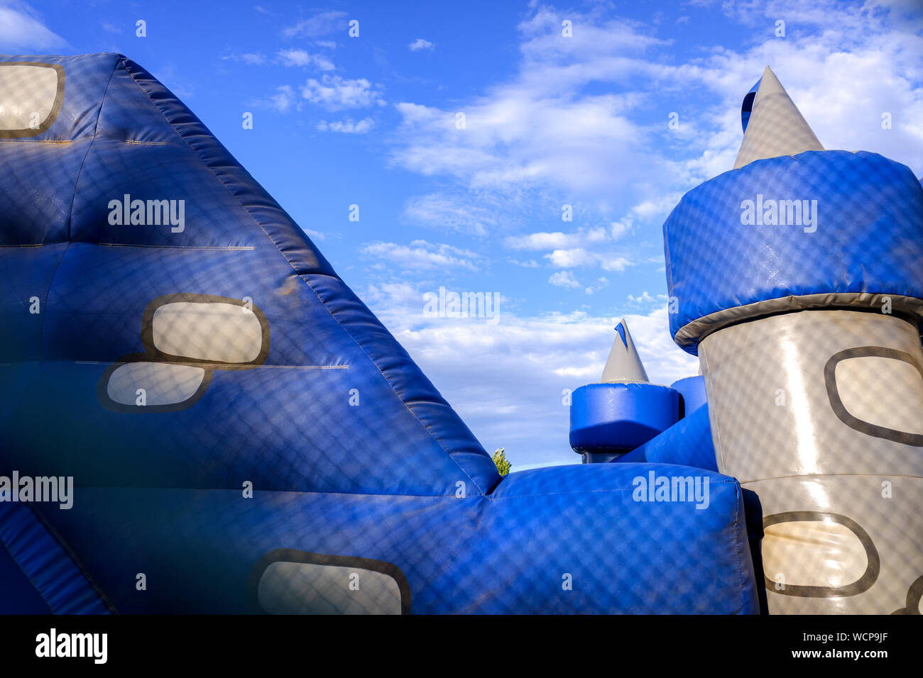 Inflatable bounce castles hi-res stock photography and images - Alamy
