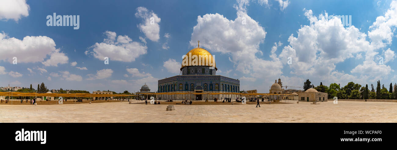 A panorama picture of the Dome of the Rock Stock Photo - Alamy
