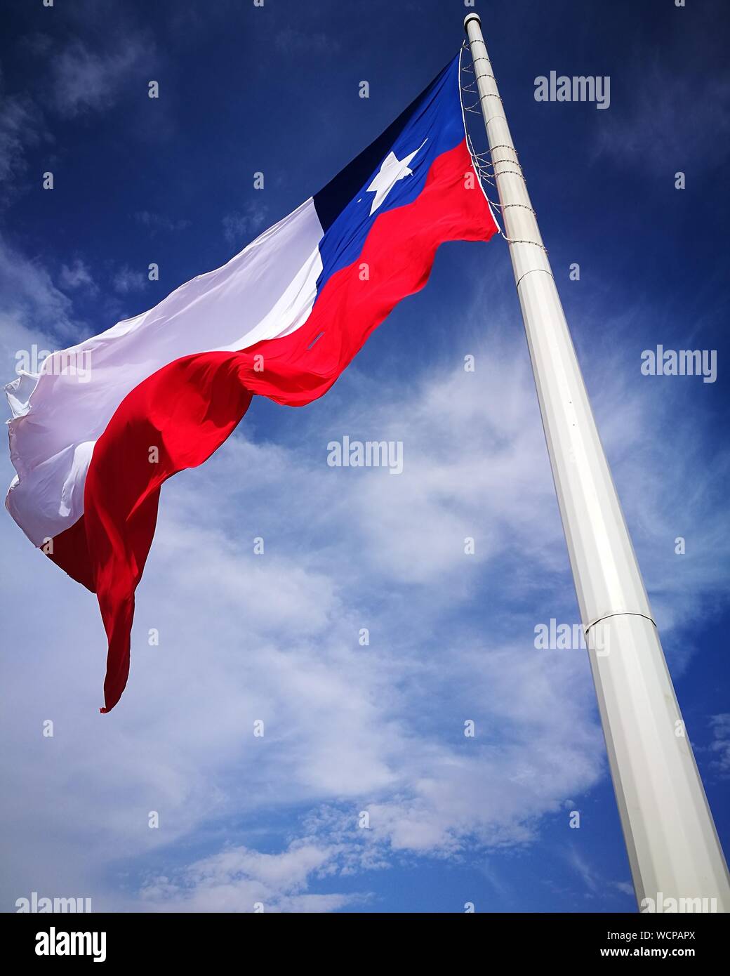 Chile flag nature hi-res stock photography and images - Alamy