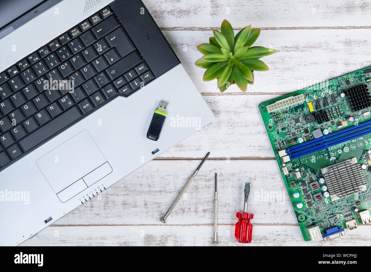 Laptop board hi-res stock photography and images - Alamy