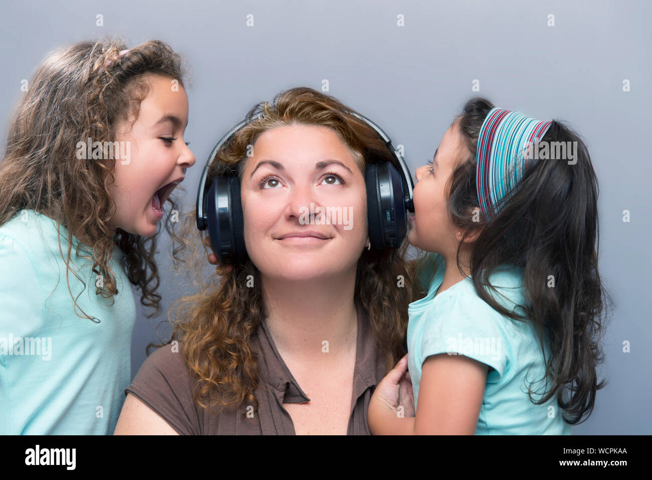 Mother and daughter shouting hi-res stock photography and images - Alamy