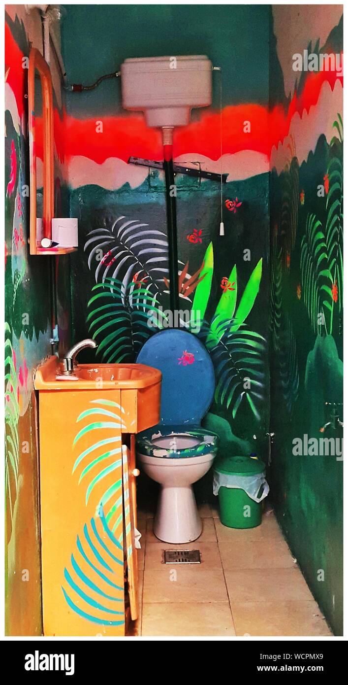 Flushing paint hi-res stock photography and images - Alamy