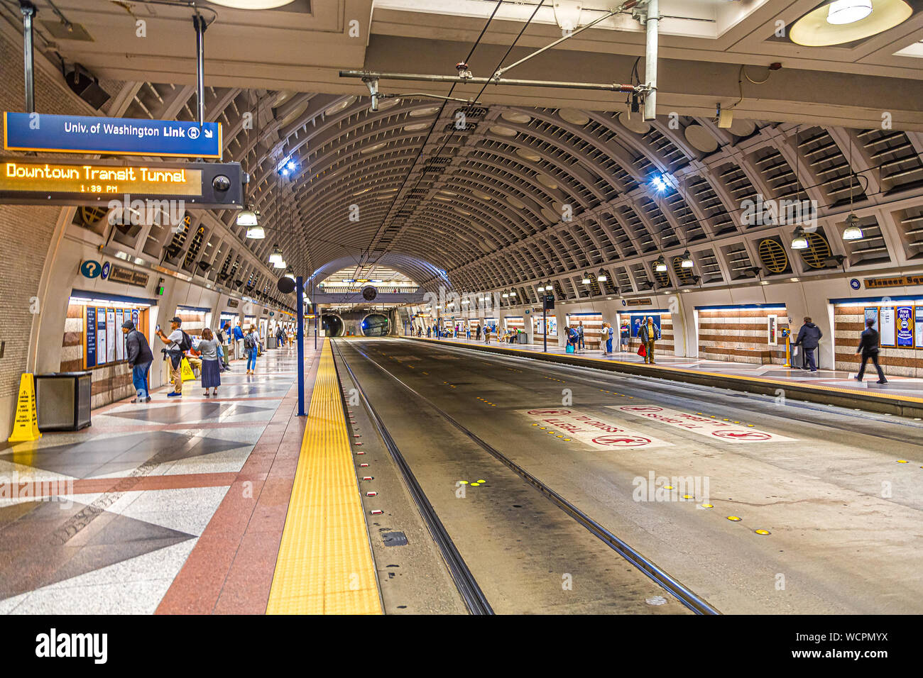 Underground traffic tunnels hi-res stock photography and images - Alamy