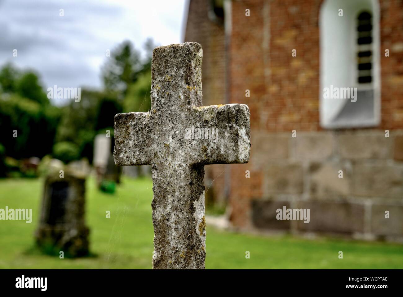Very old cross hi-res stock photography and images - Alamy