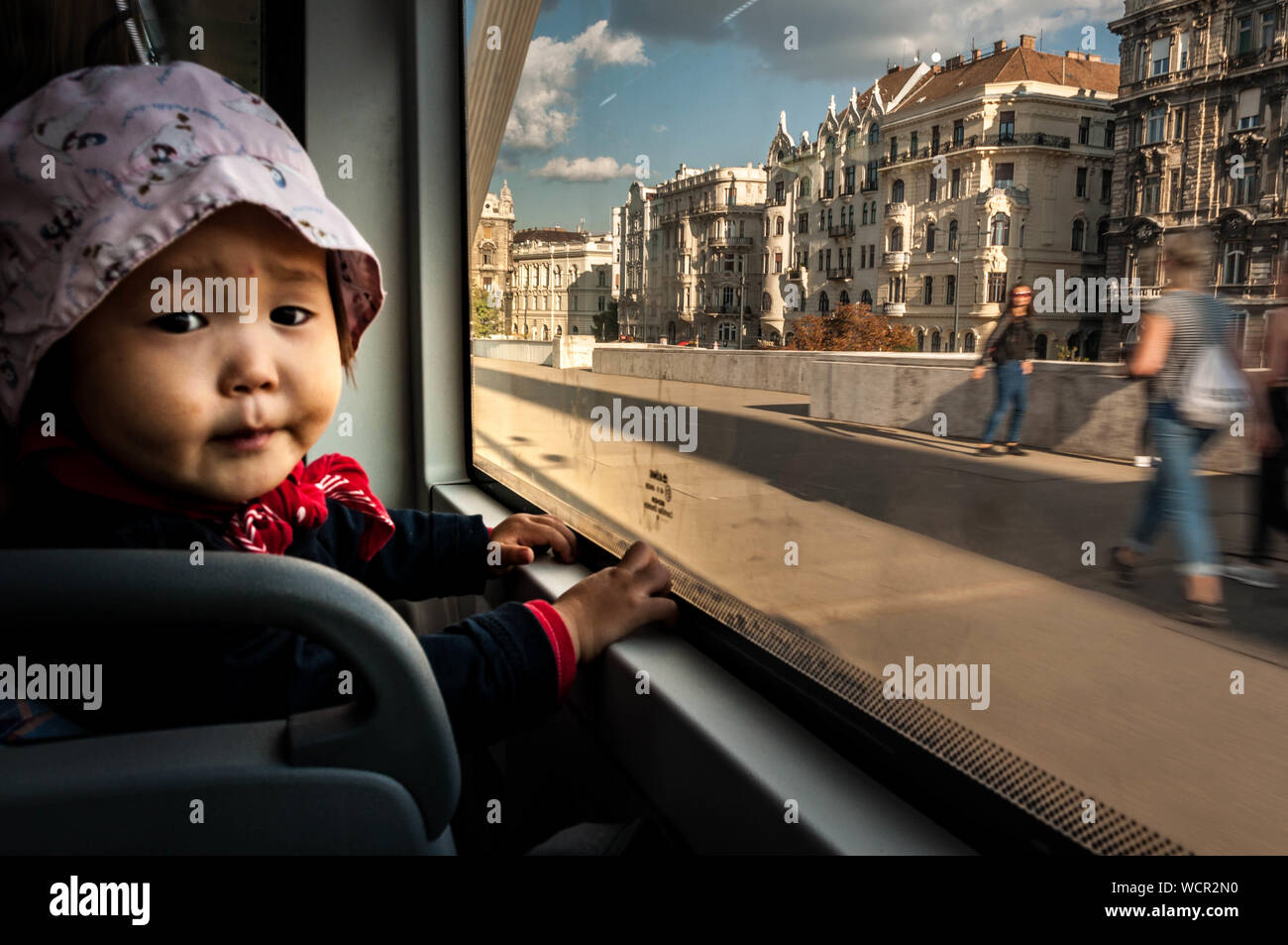 Baby bus hi-res stock photography and images - Alamy