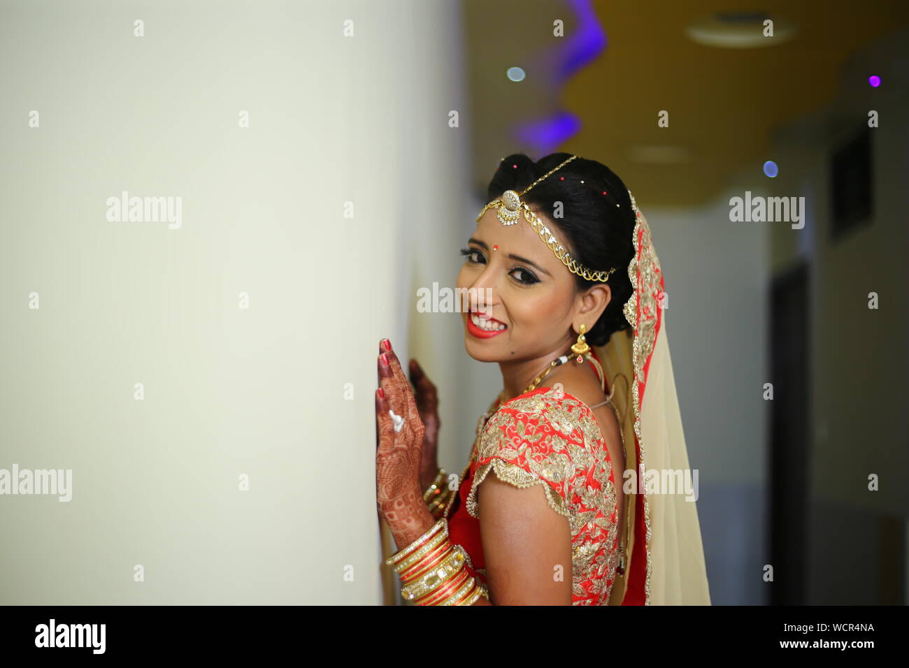 Bride side on looking at camera hi-res stock photography and images - Alamy