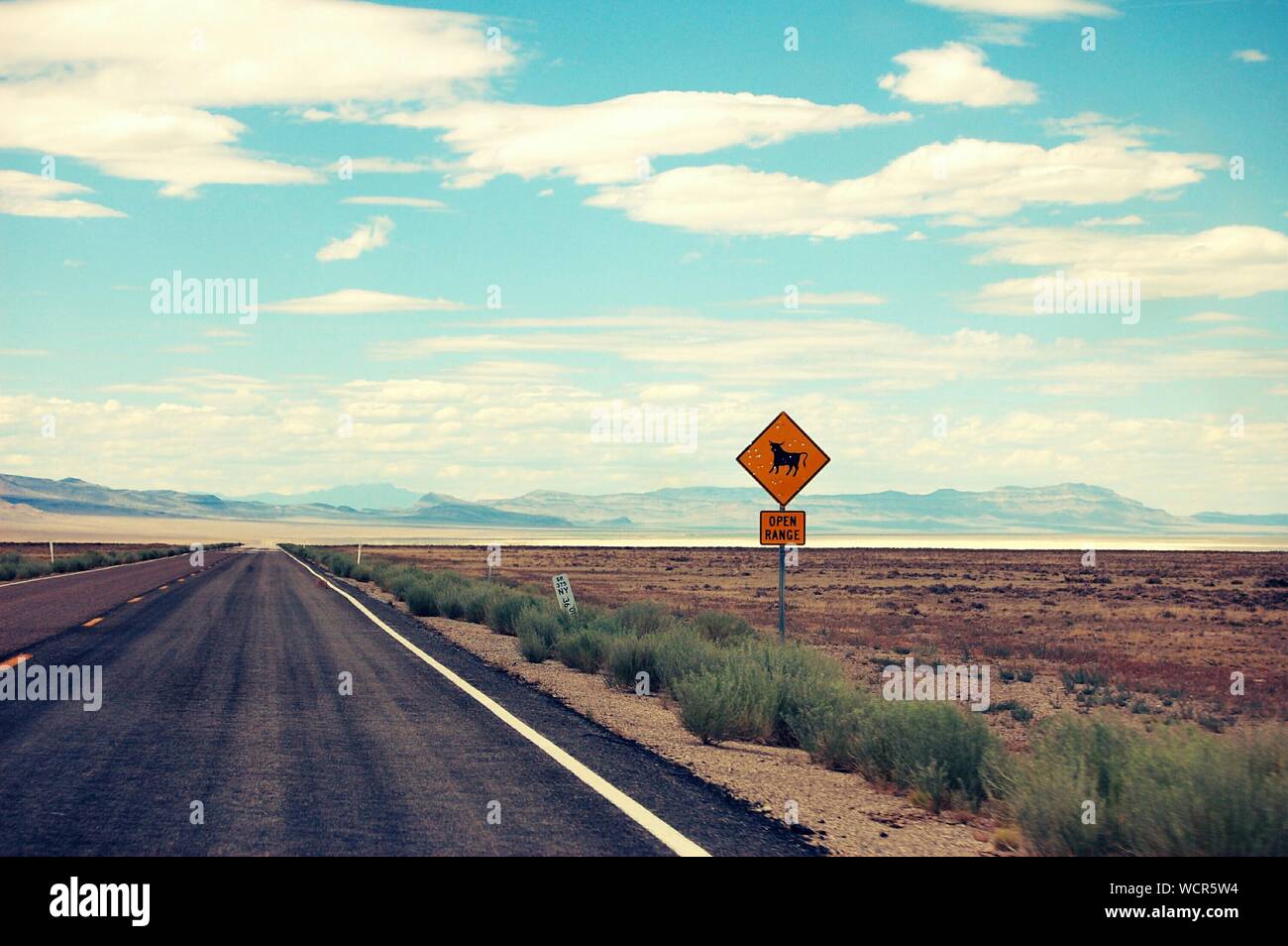 Open Range Sign High Resolution Stock Photography and Images - Alamy
