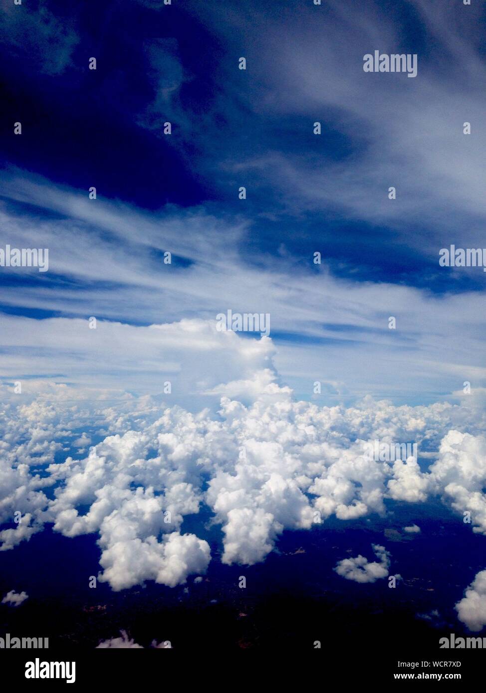 Cloud and ocean hi-res stock photography and images - Alamy