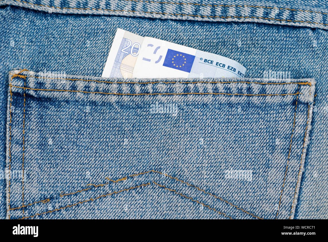 Euro banknote back hi-res stock photography and images - Alamy