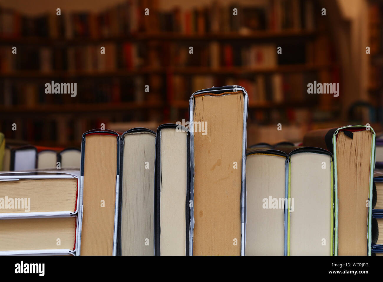 Bestseller store hi-res stock photography and images - Alamy