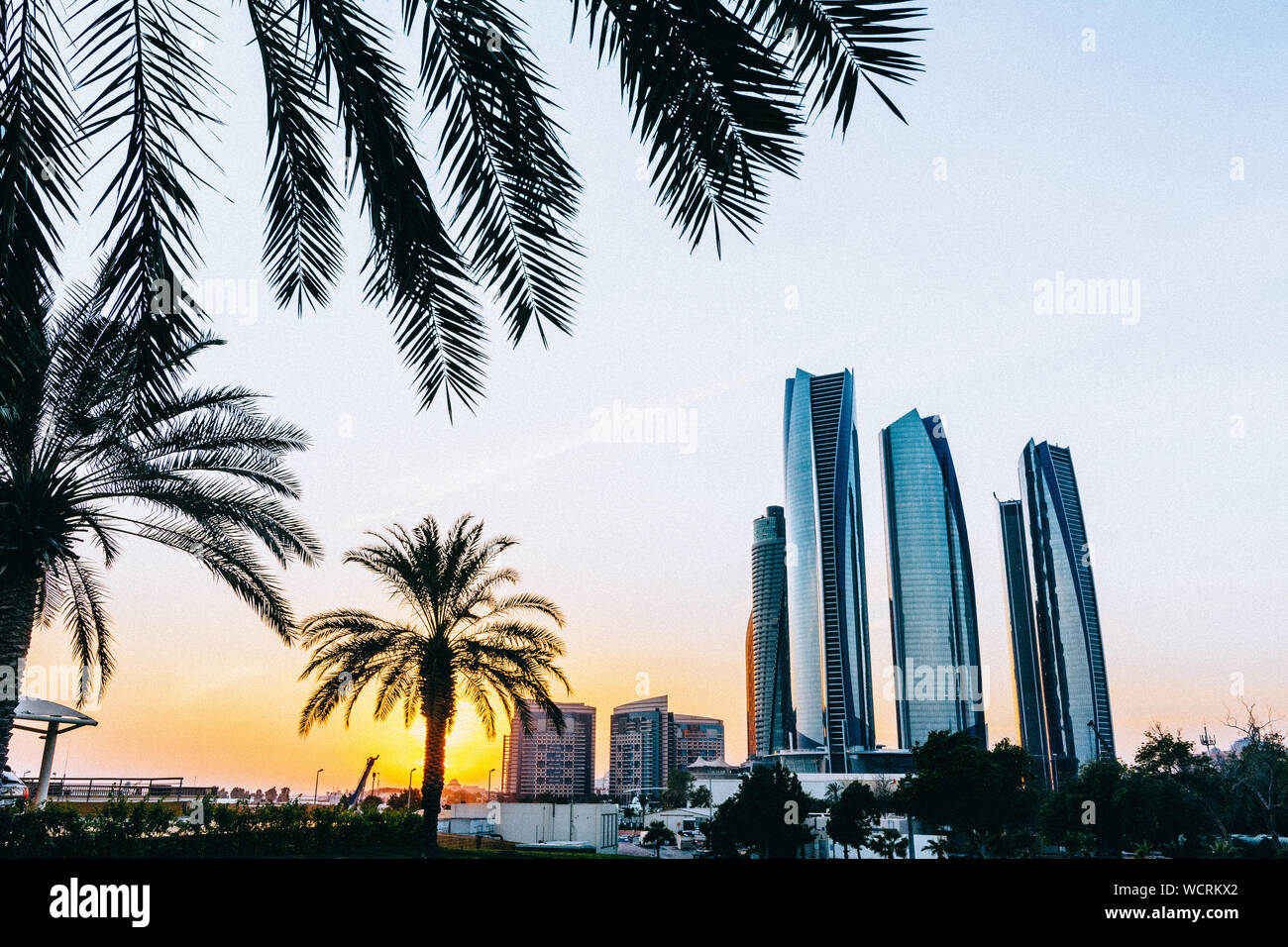 Tropical skyscraper hi-res stock photography and images - Alamy
