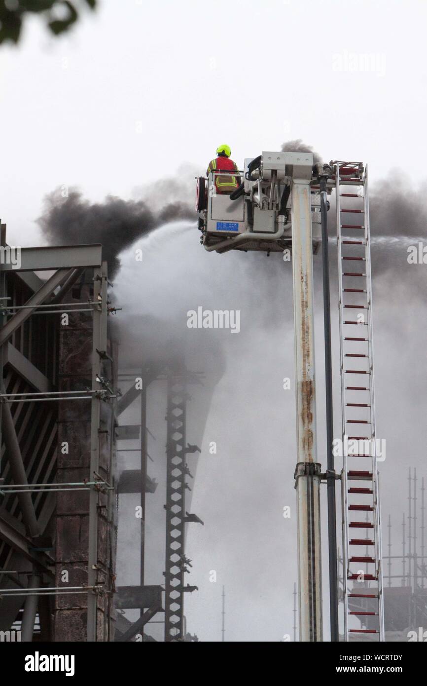 Slough, UK. 28th Aug, 2019. Fire at the site of the Slough Trading ...