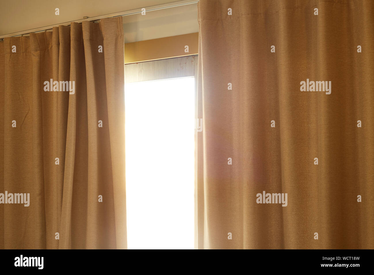 Close my curtains hi-res stock photography and images - Alamy