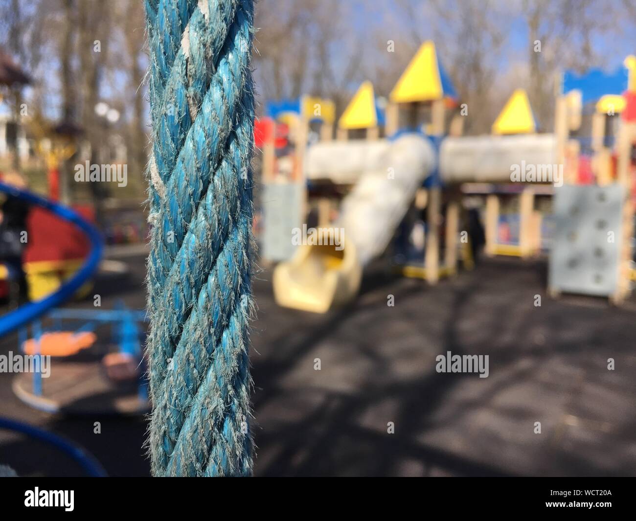 Jungle rope hi-res stock photography and images - Alamy