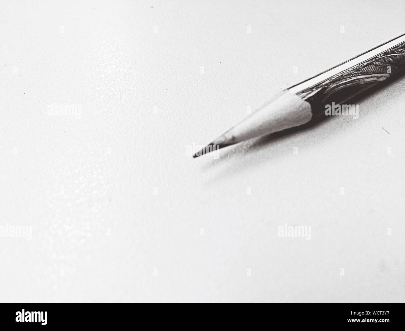 Working at tip hi-res stock photography and images - Alamy