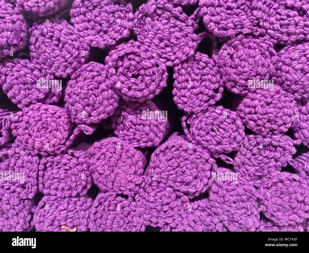Wool purple hi-res stock photography and images - Alamy