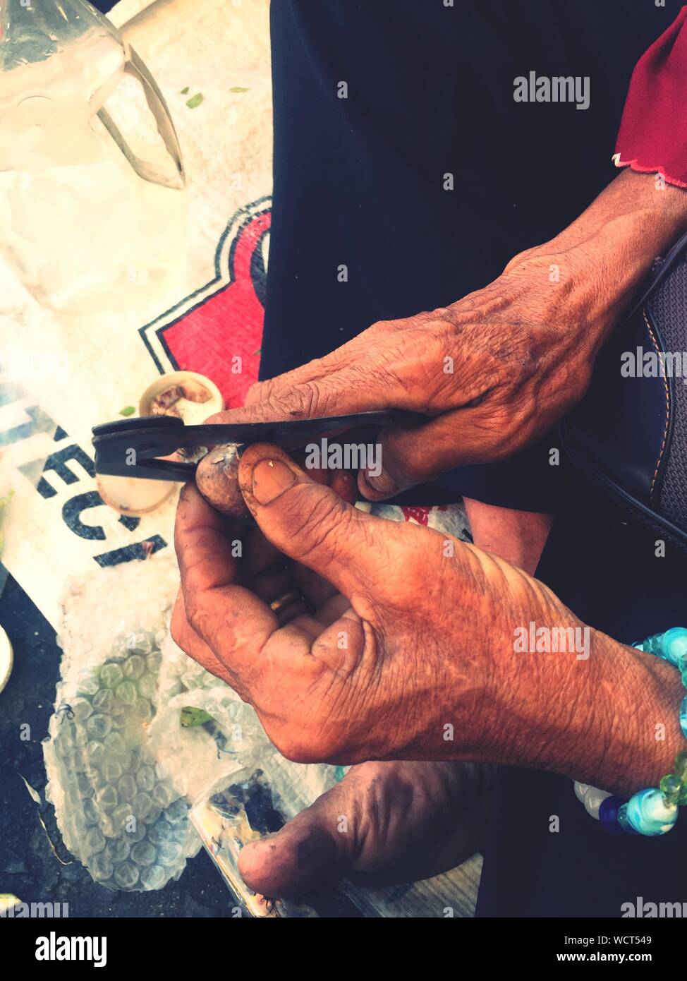 Man nut one hi-res stock photography and images - Alamy