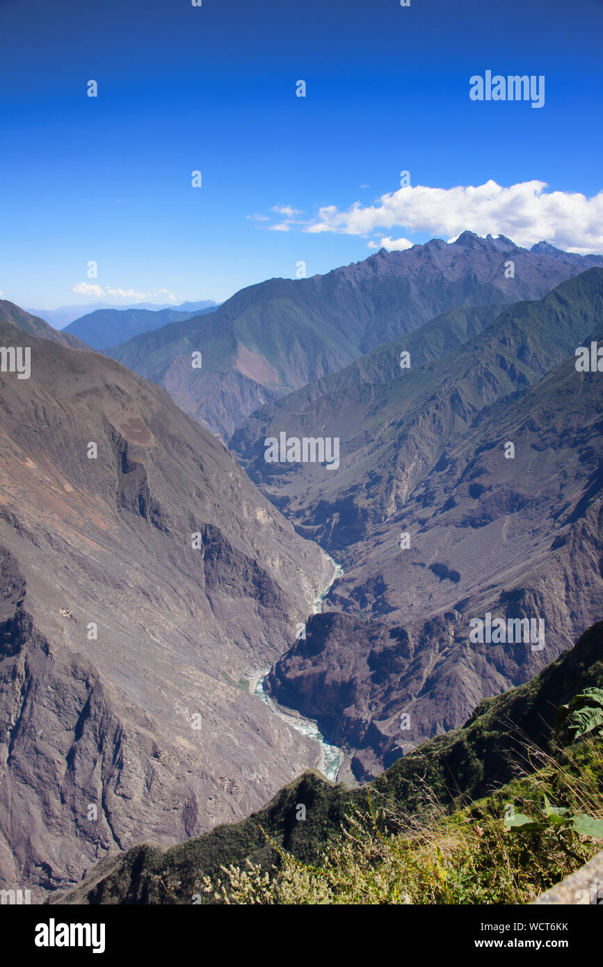 View of the Apurimac Canyon on the Choquequirao trek, the "other Machu ...