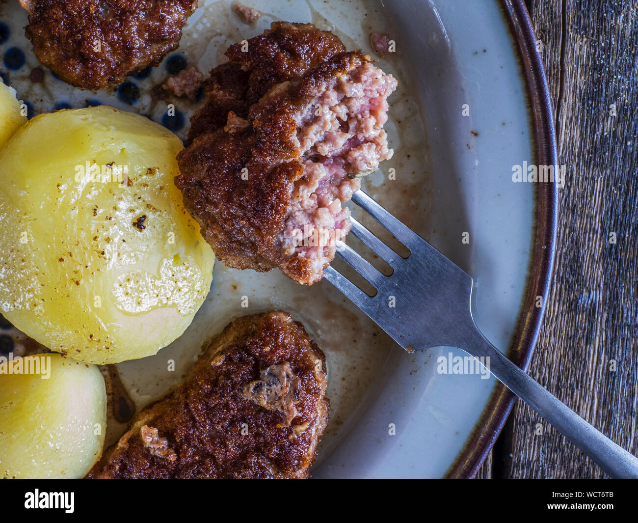 Deep fried food hi-res stock photography and images - Alamy