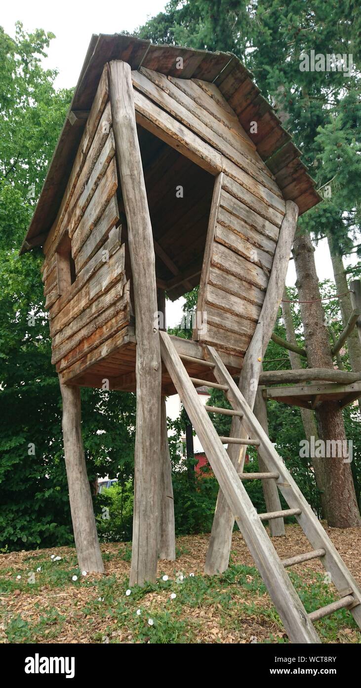 Wooden lookout hi-res stock photography and images - Alamy
