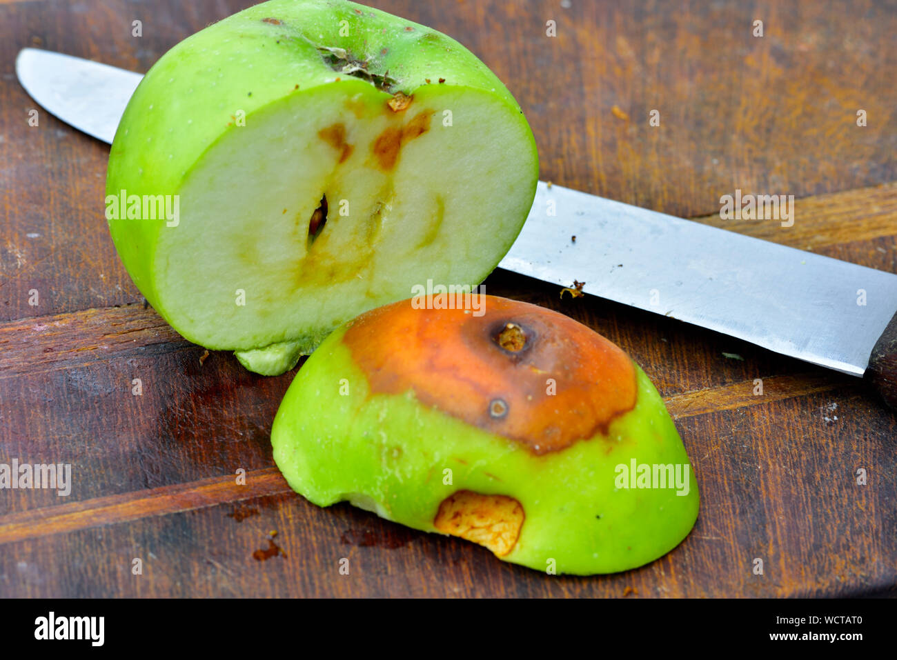 Apple decay hi-res stock photography and images - Alamy