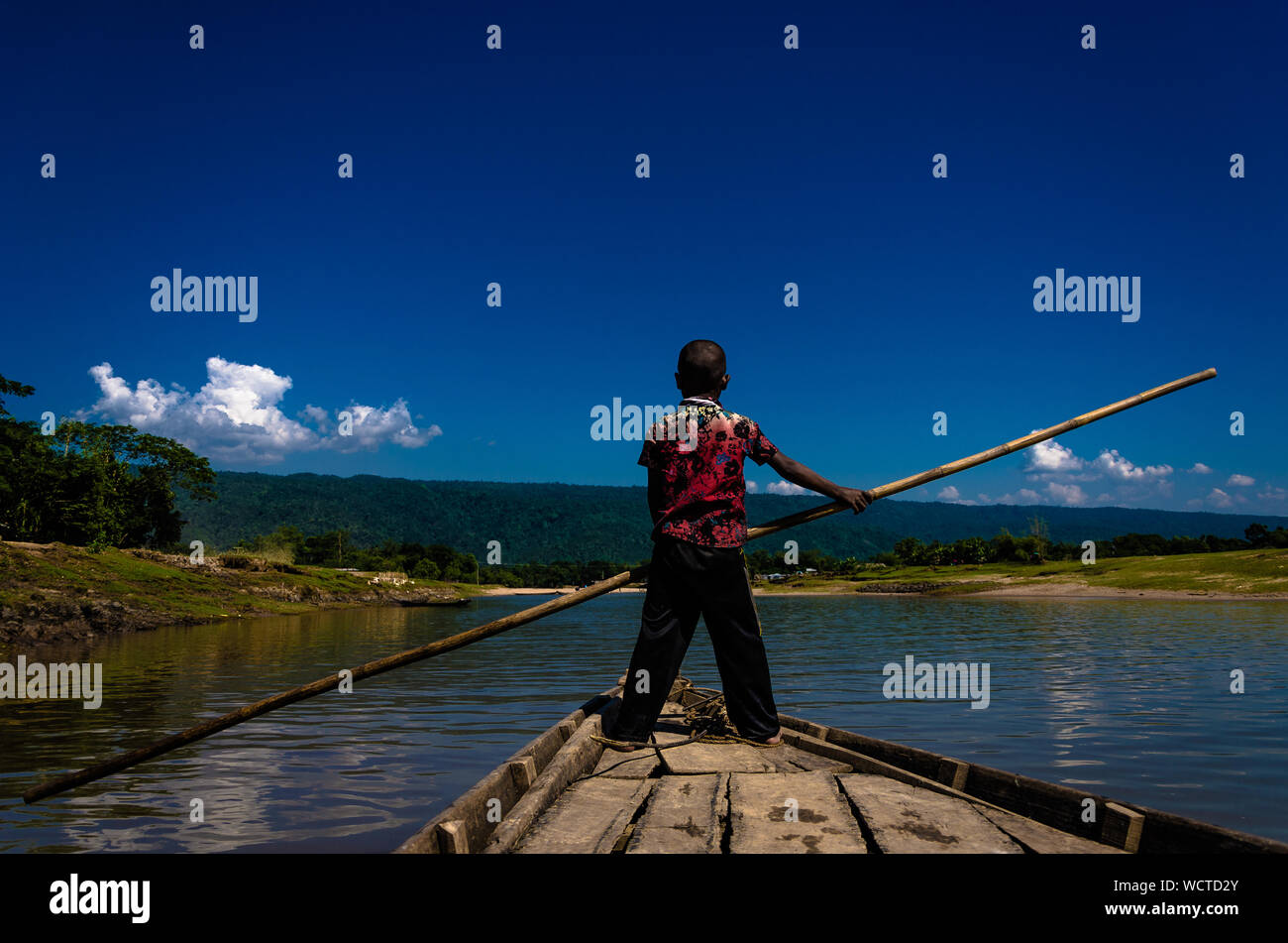 Little boatman hi-res stock photography and images - Alamy