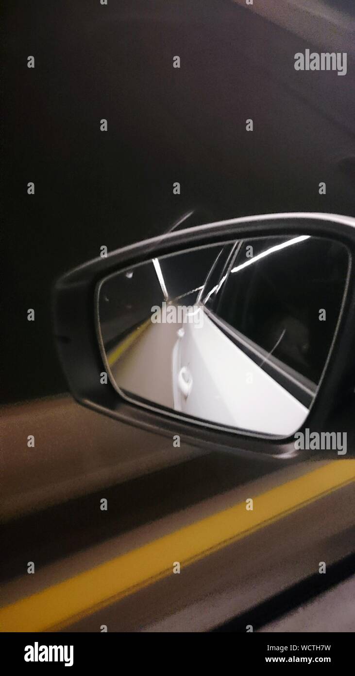 Car side view mirror hi-res stock photography and images - Alamy