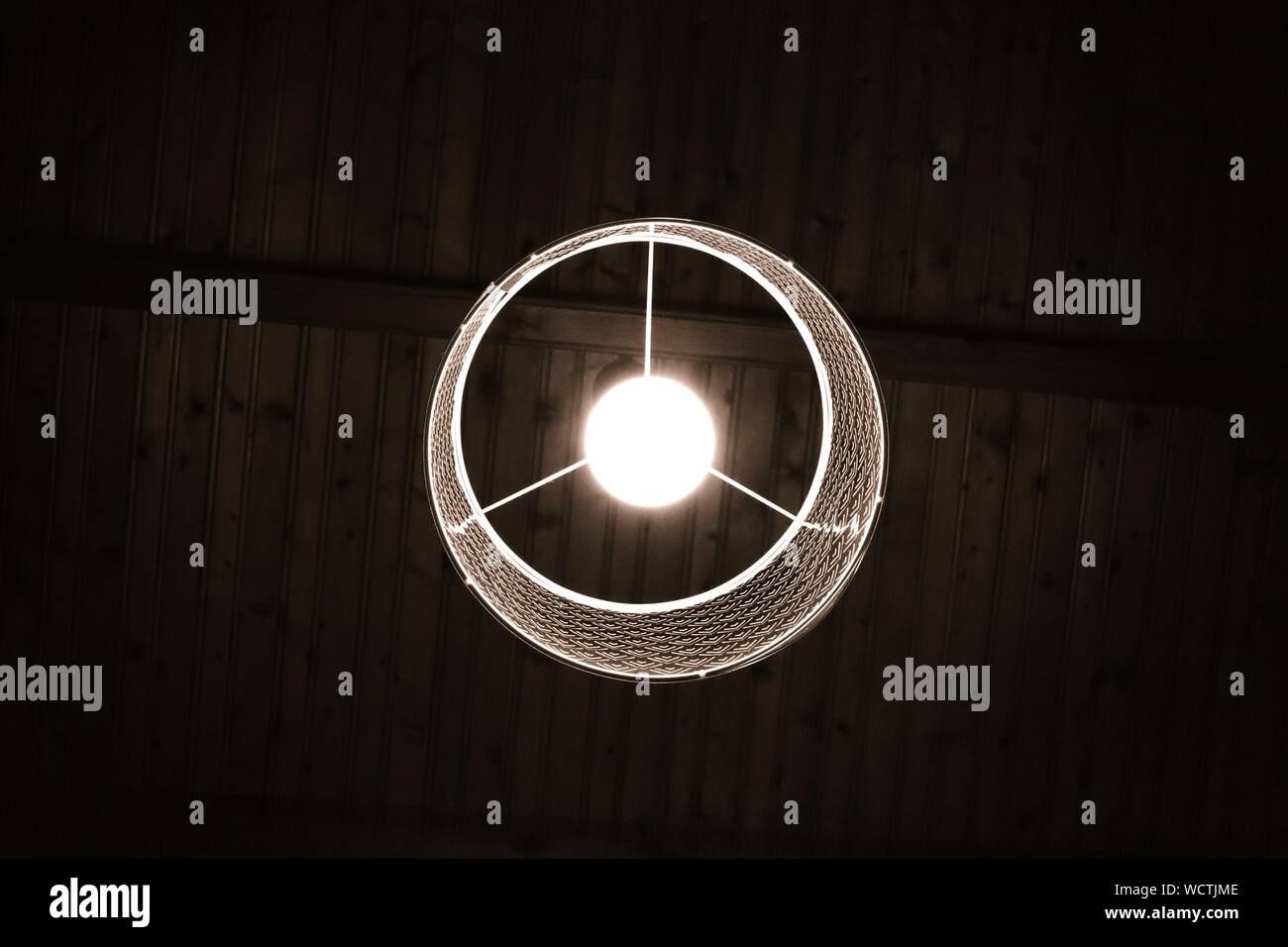 Glowing light from below hi-res stock photography and images - Alamy