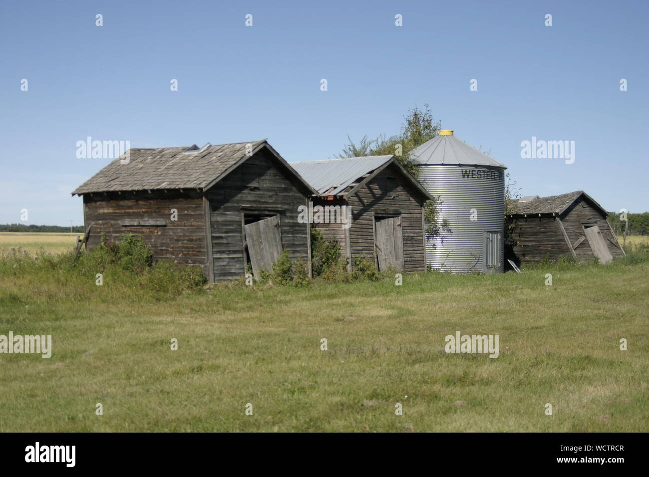 Tank storage farm hi-res stock photography and images - Alamy