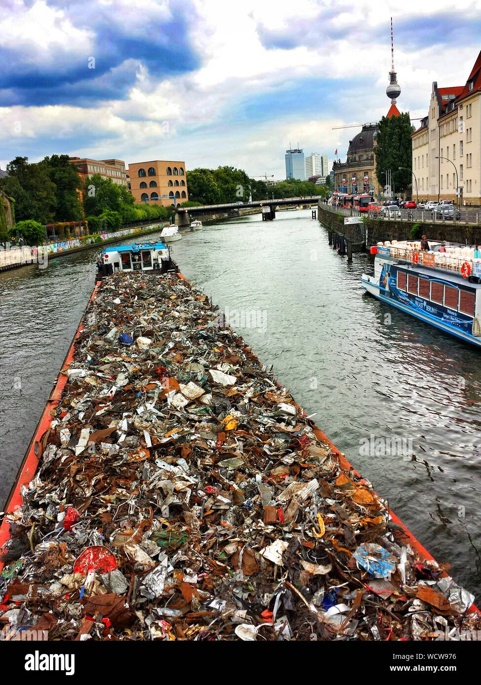 No barge hi-res stock photography and images - Alamy