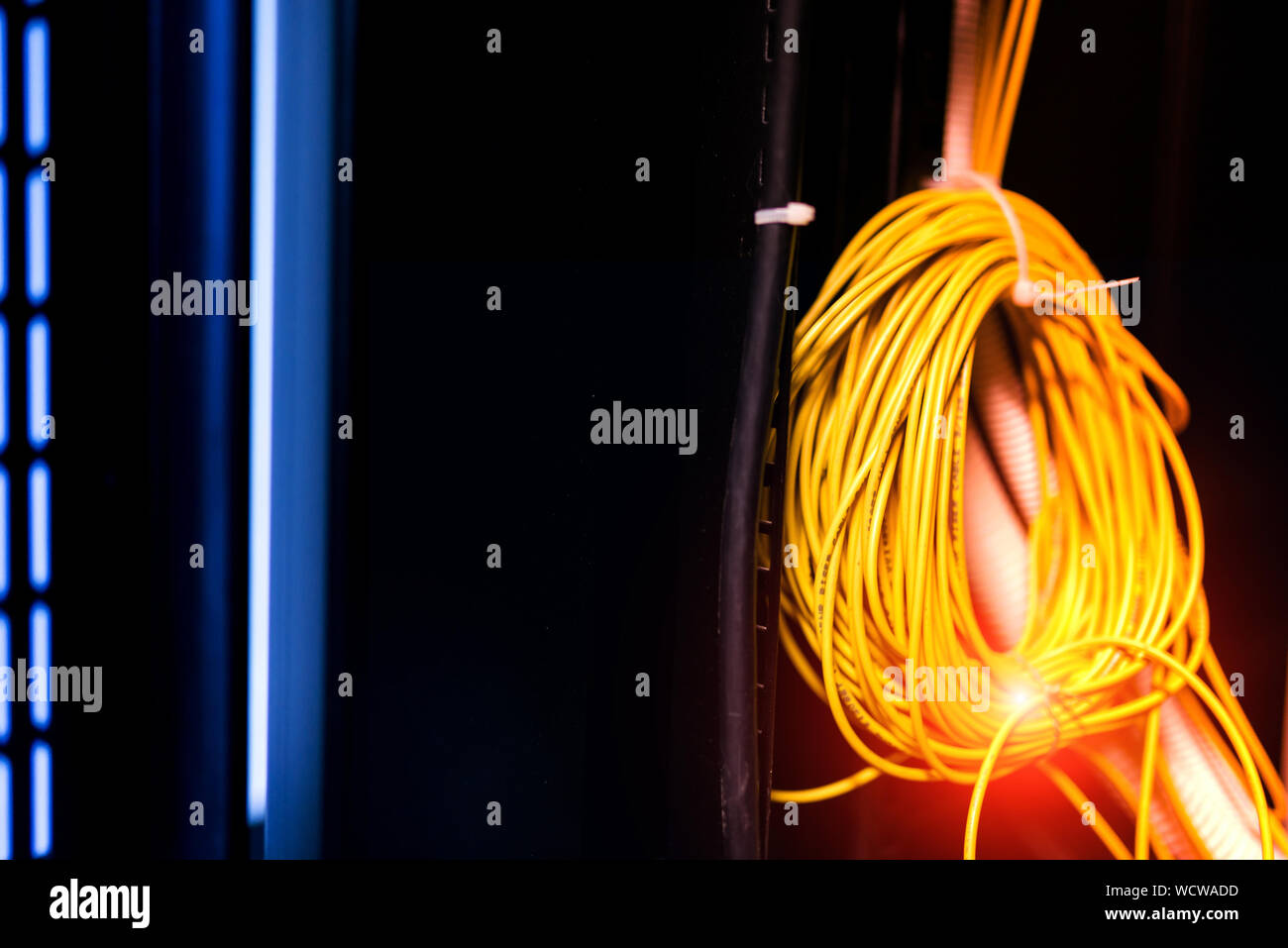 Yellow cables hi-res stock photography and images - Alamy