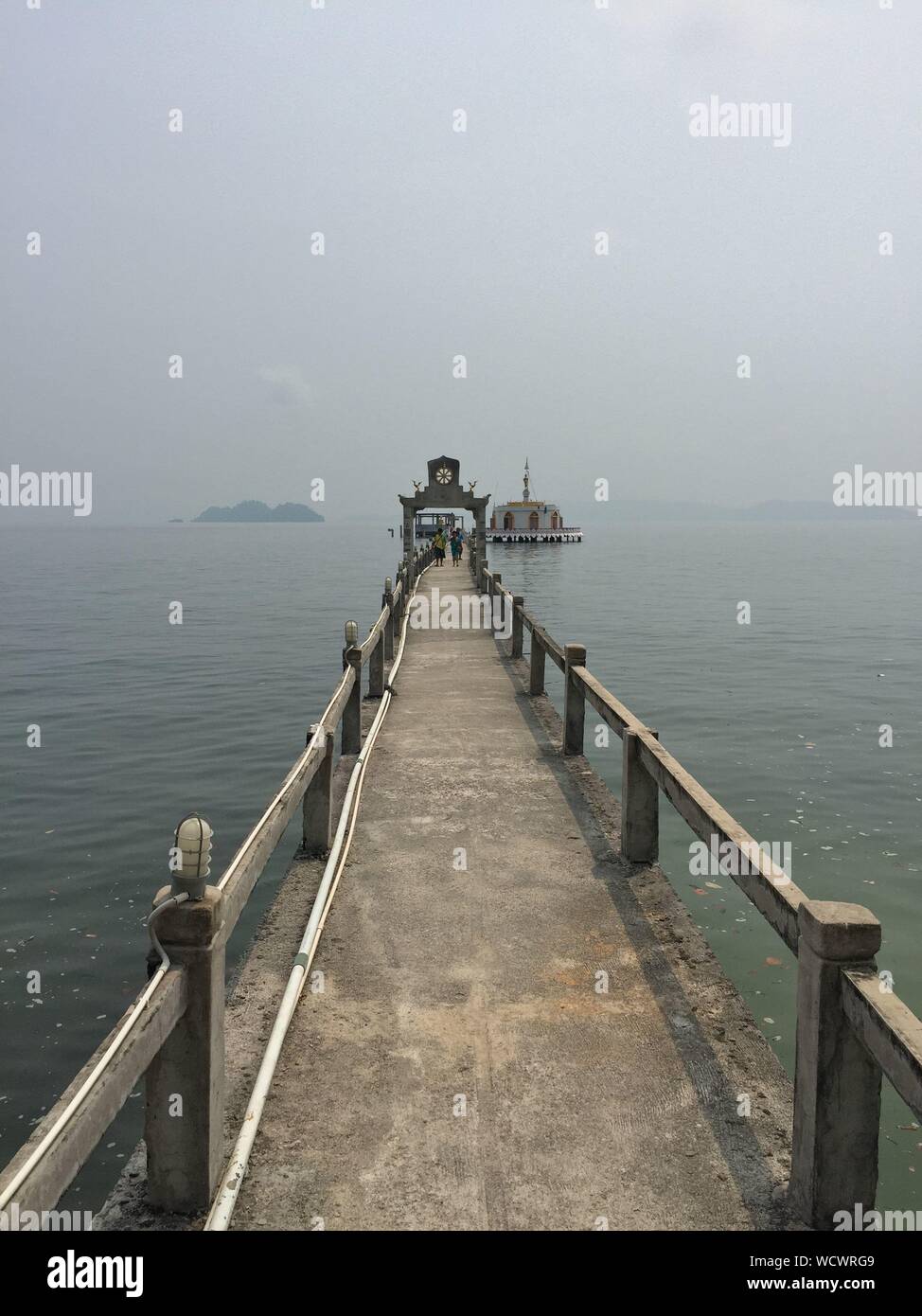 Temple pier hi-res stock photography and images - Alamy