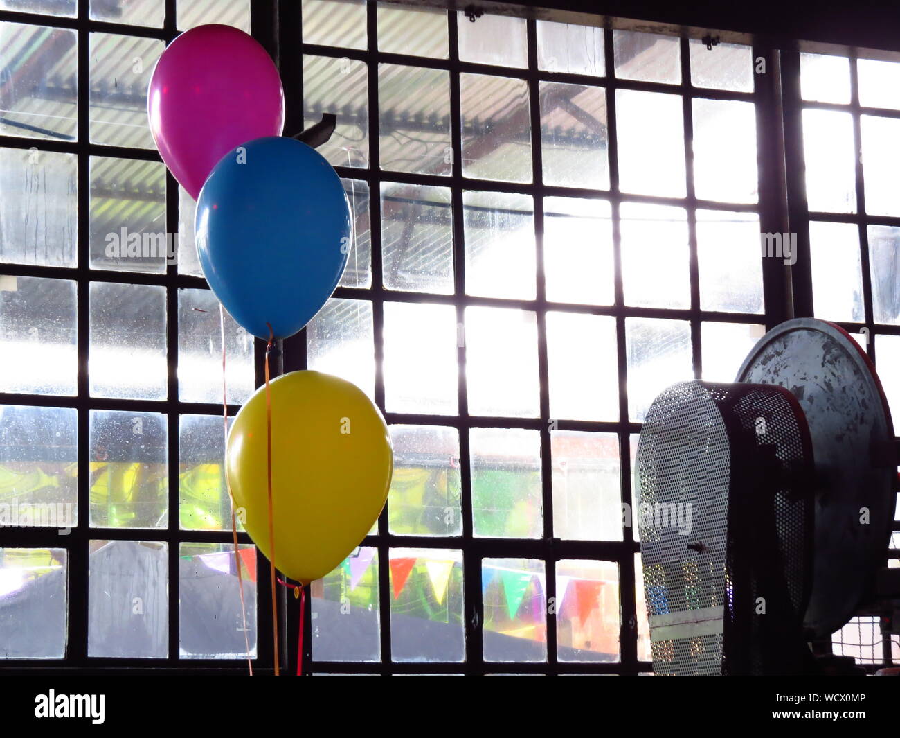 Glass balloons hi-res stock photography and images - Alamy