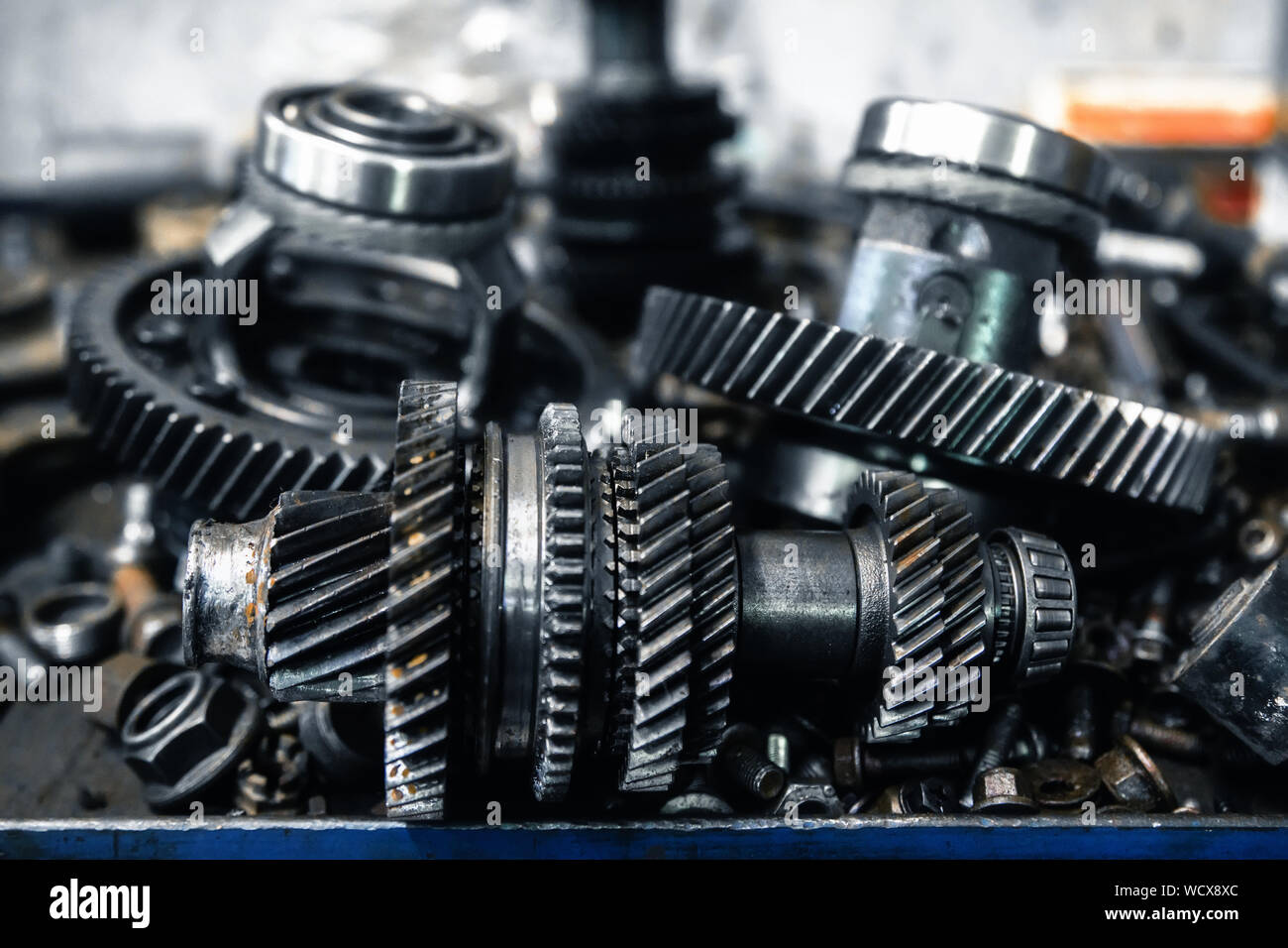 Car transmission parts hi-res stock photography and images - Alamy