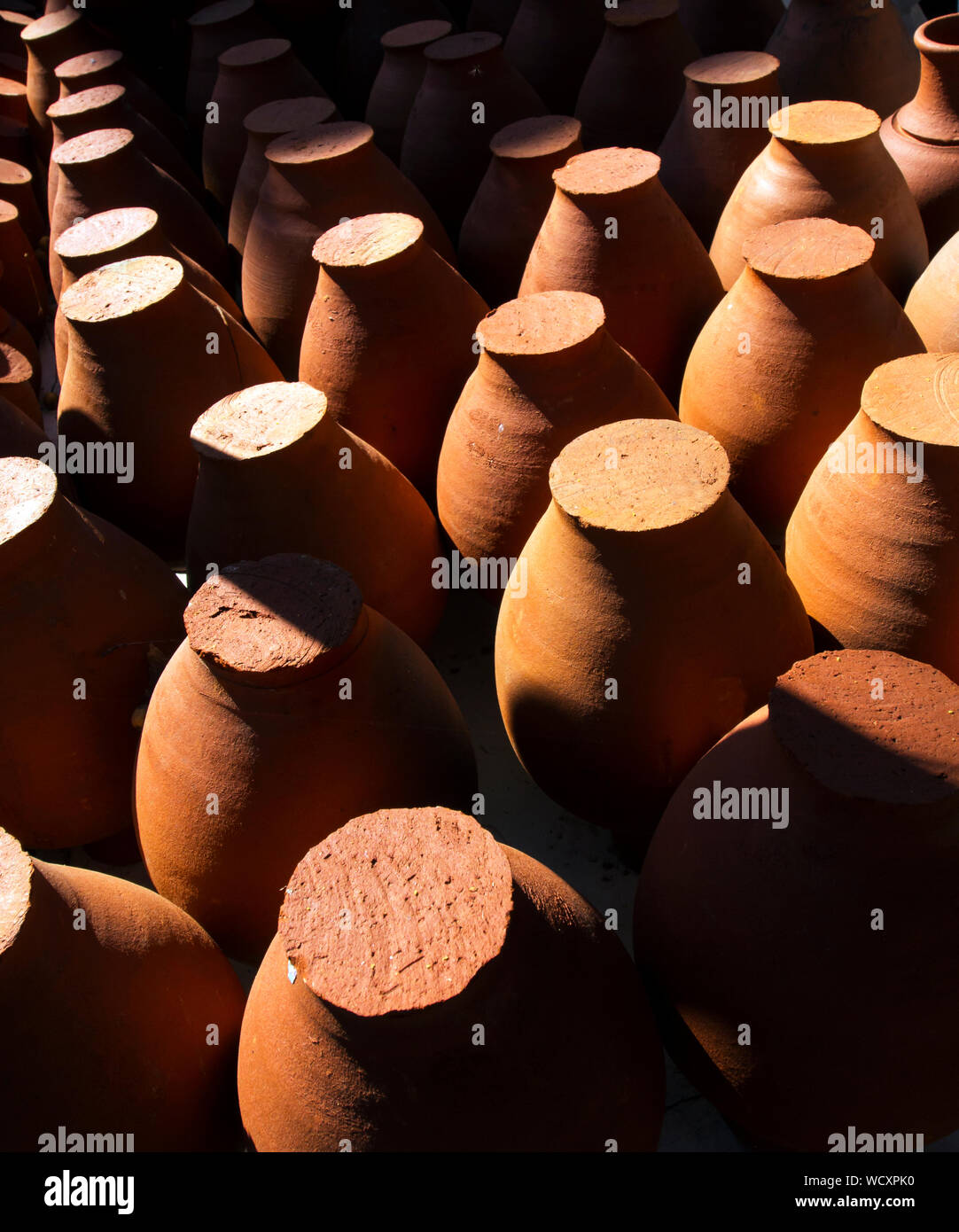 Day pottery hi-res stock photography and images - Alamy